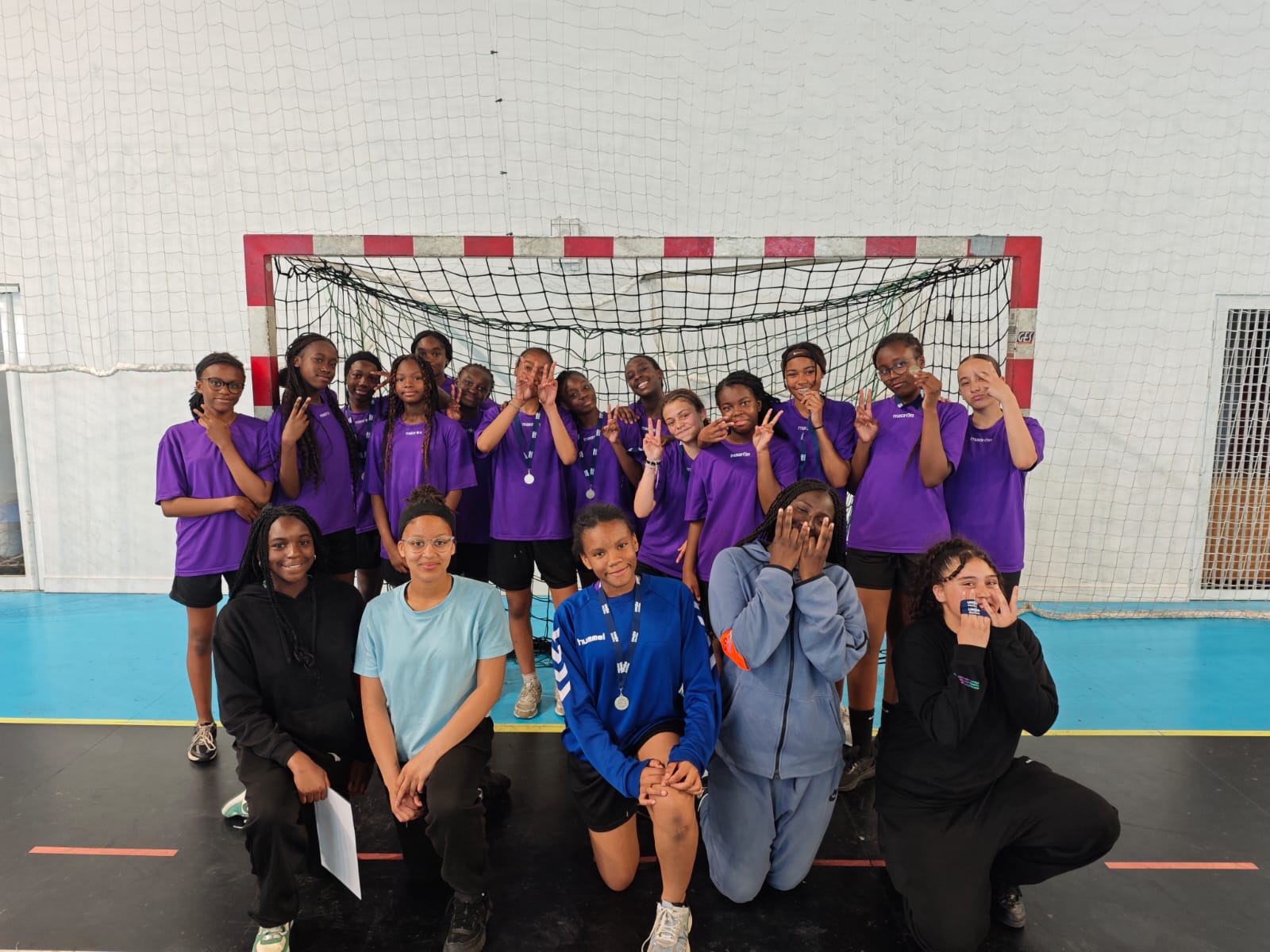 Collège Paul Éluard - 1 rue Charles Fourier, 91000 Évry-Courcouronnes ...